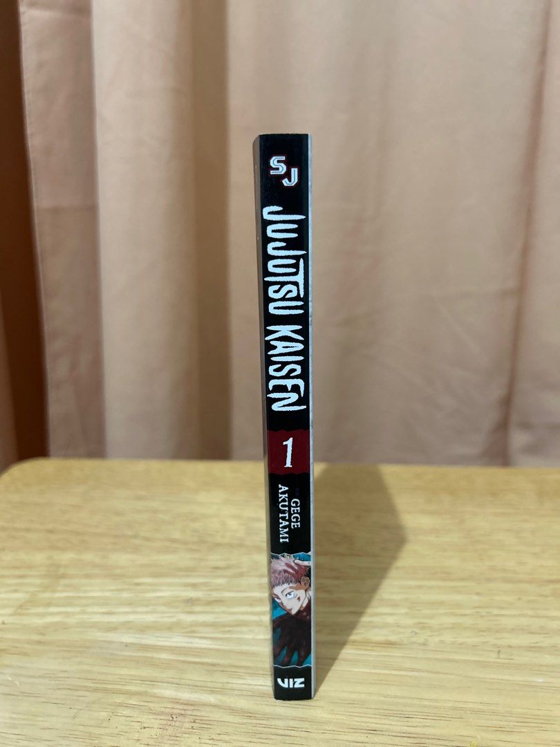 Jujutsu Kaisen Volume 1, Hobbies & Toys, Books & Magazines, Comics ...