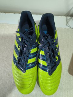 Kasut bola, Men's Fashion, Activewear on Carousell