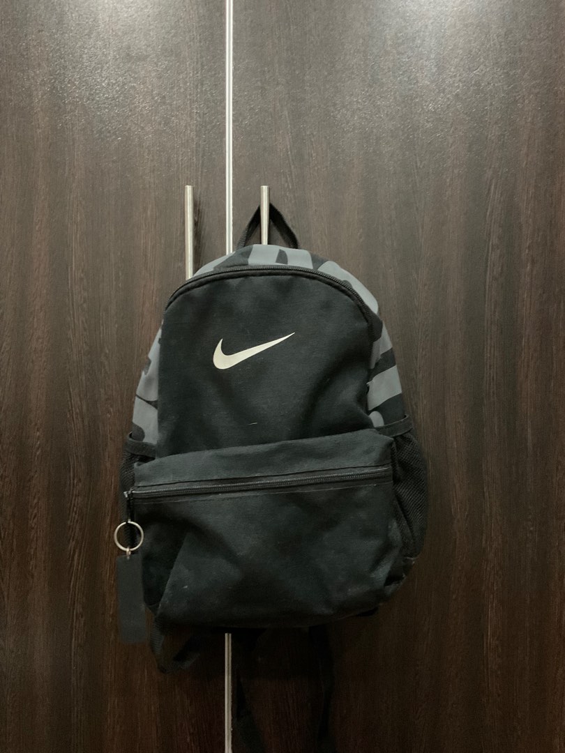 Nike mall backpack, Men's Fashion, Bags, Backpacks on Carousell