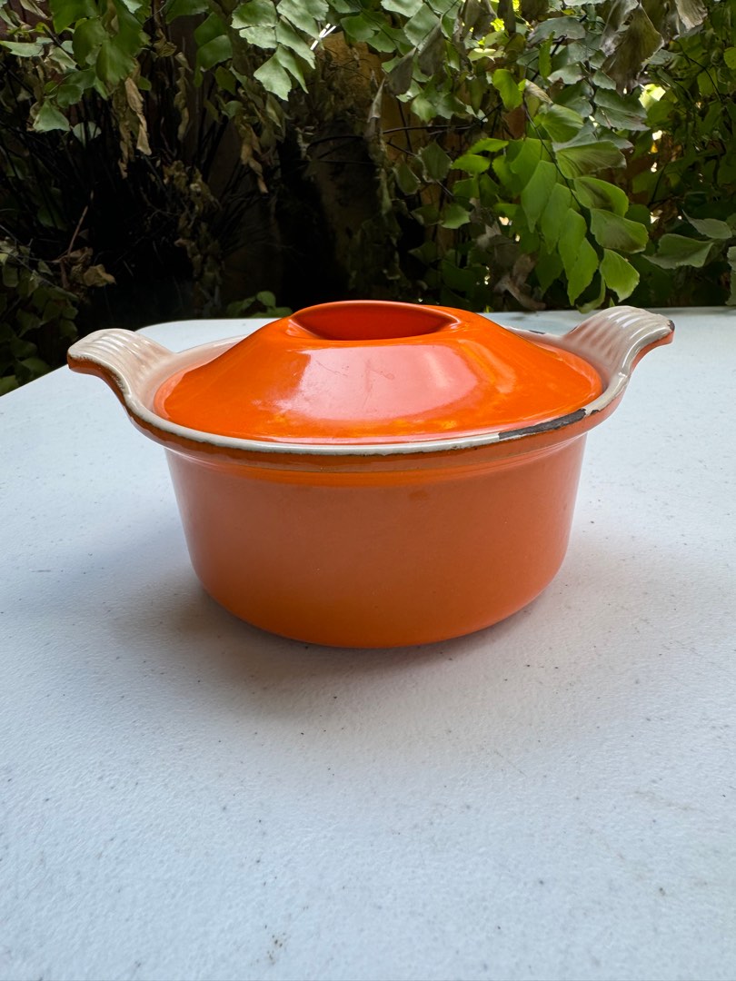 One piece Le creuset cast iron cocote, Furniture & Home Living ...