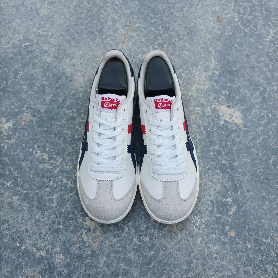 ONITSUKA TIGER TOKUTEN, Fesyen Pria, Sepatu , Sneakers di Carousell