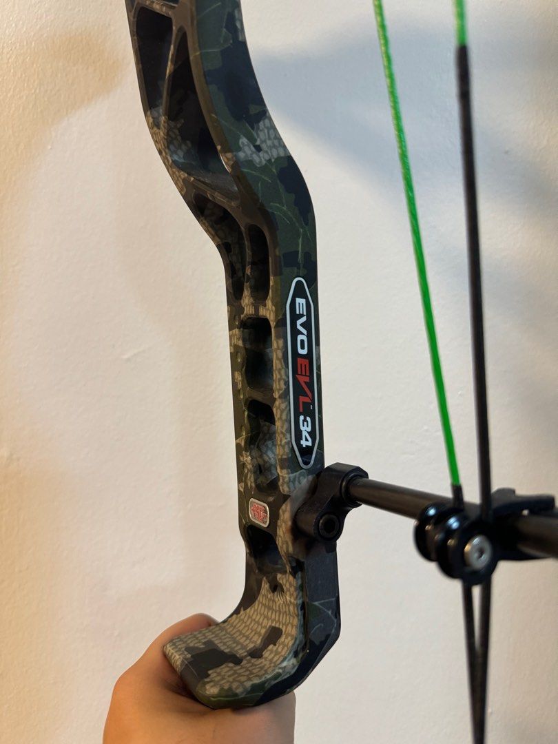 Pse Evo EVL 34 SE compound bow , Sports Equipment, Other Sports ...