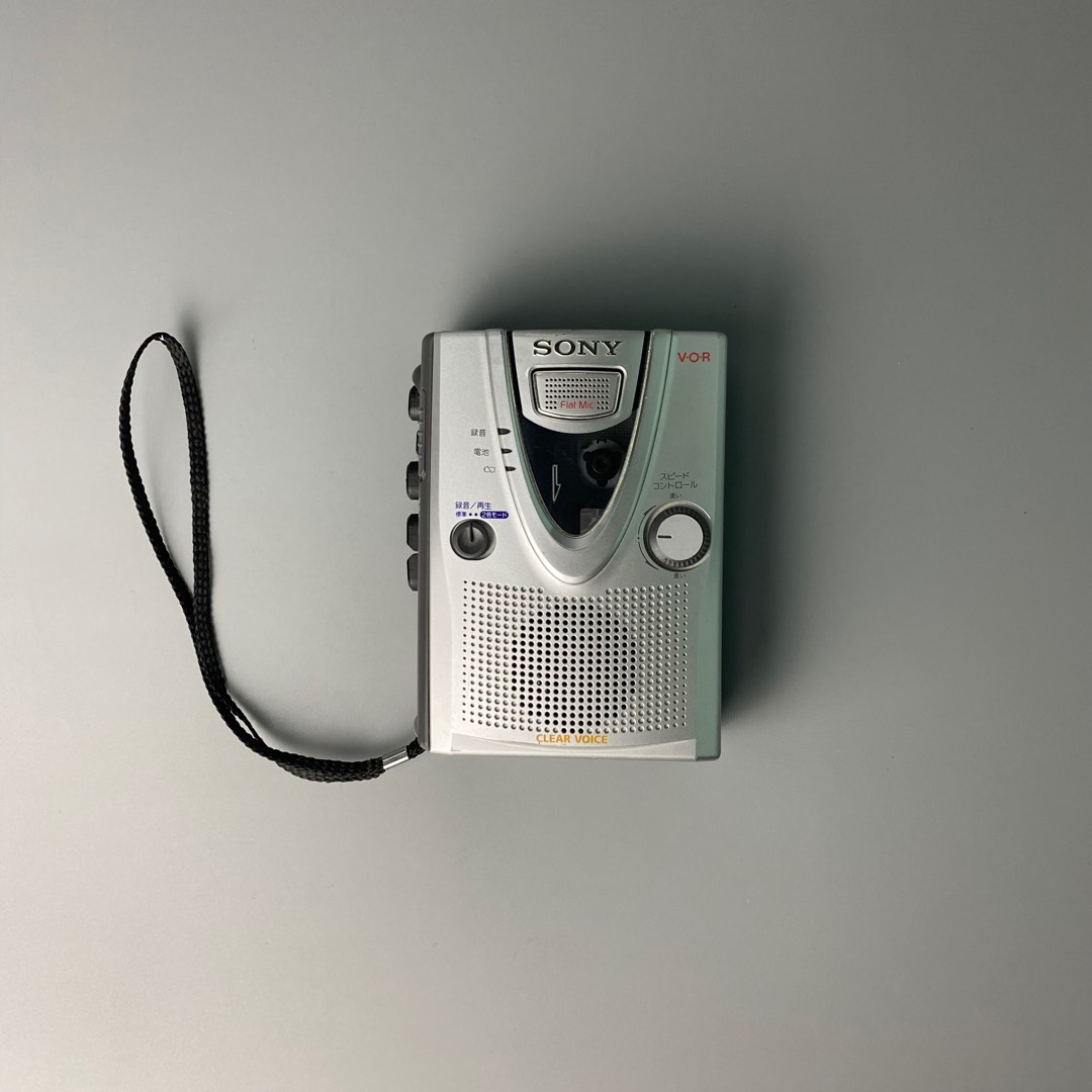 Sony cassette corder TCM-400, Audio, Portable Music Players on Carousell