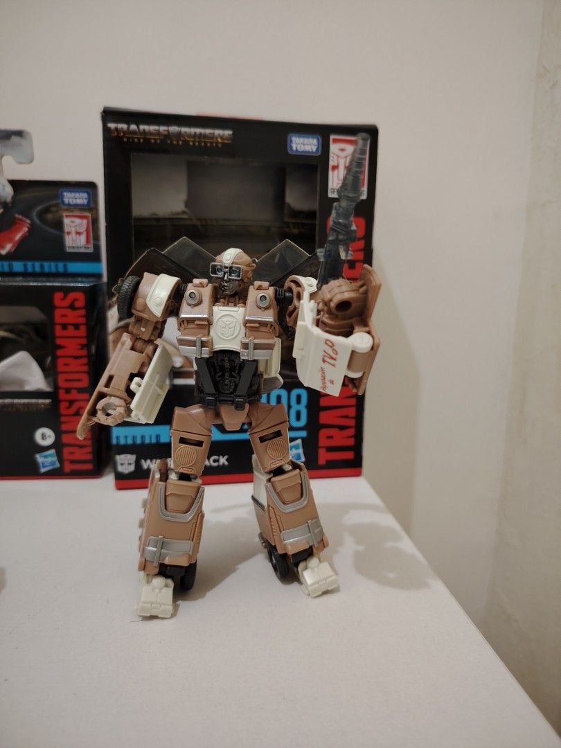 SS ROTB Bumblebee, Wheeljack & Arcee, Hobbies & Toys, Toys & Games on ...