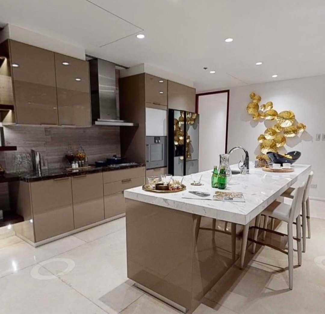 3BR corner unit with den For Sale in Grand Hyatt South Tower, Property ...