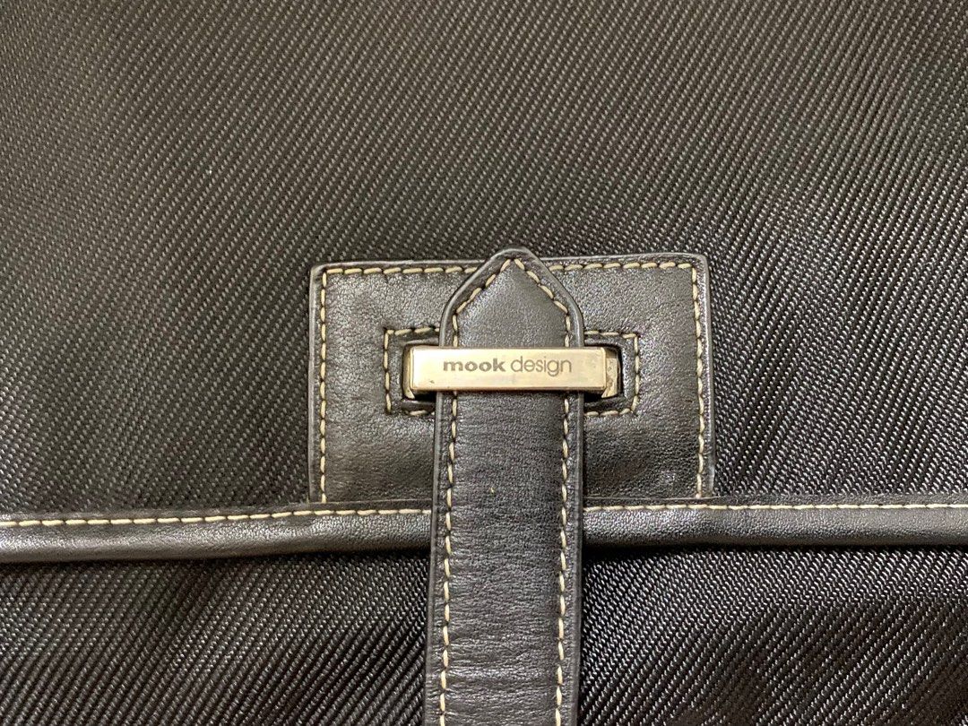 韓國名牌 Mook Design 斜孭袋, 男裝, 袋, 腰袋、手提袋、小袋 - Carousell