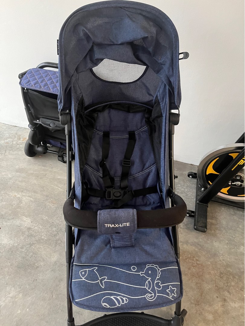 Apruva Traxlite Portable Stroller, Babies & Kids, Going Out, Strollers ...