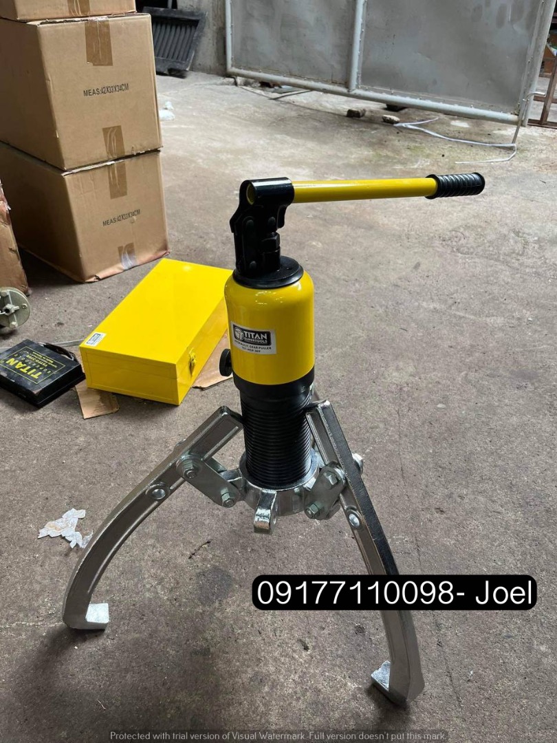 Cable puller, Commercial & Industrial, Construction Tools & Equipment ...
