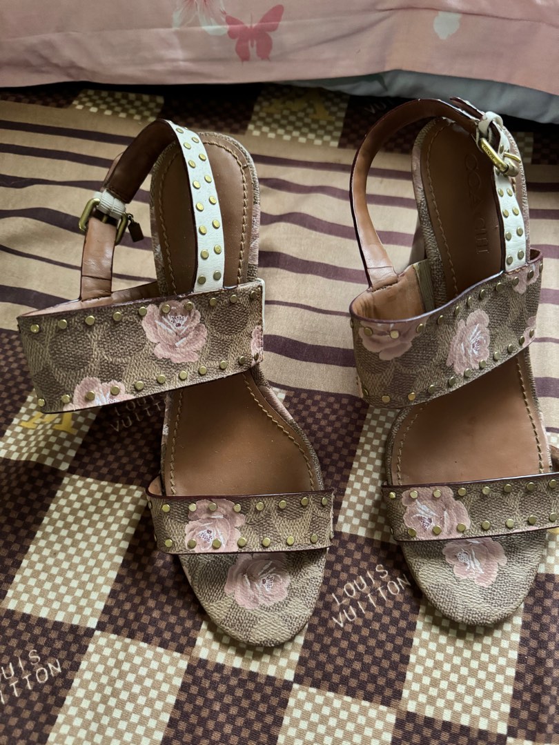 Coach Heels, Women's Fashion, Footwear, Heels on Carousell