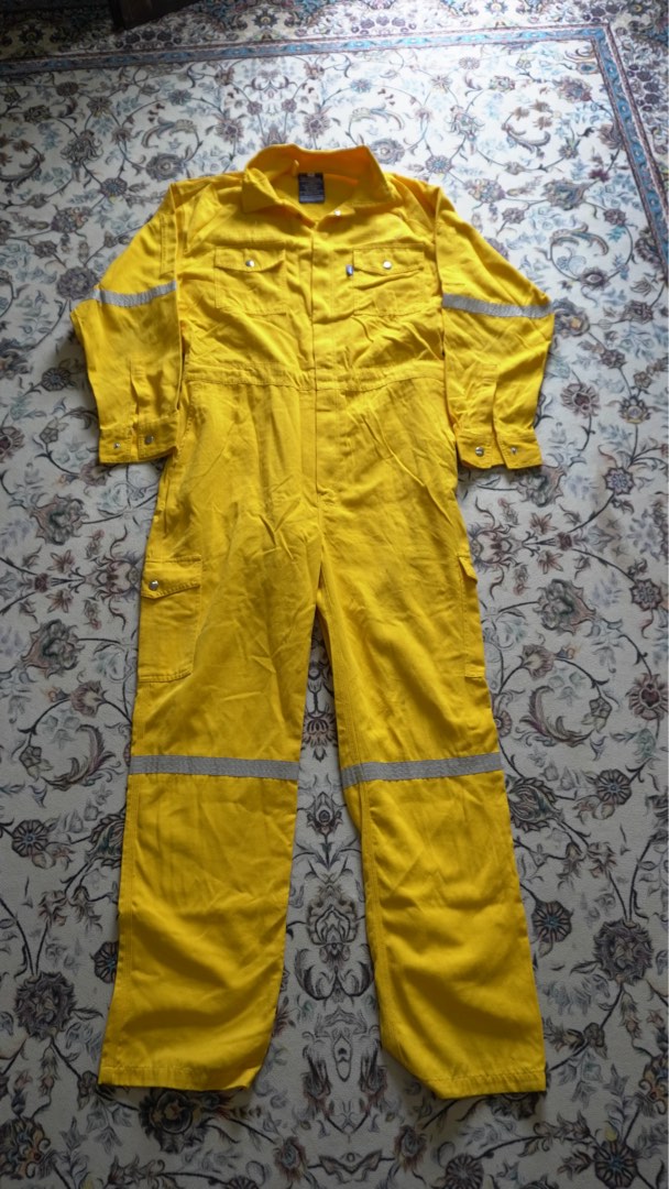 Coverall like new, Men's Fashion, Coats, Jackets and Outerwear on Carousell