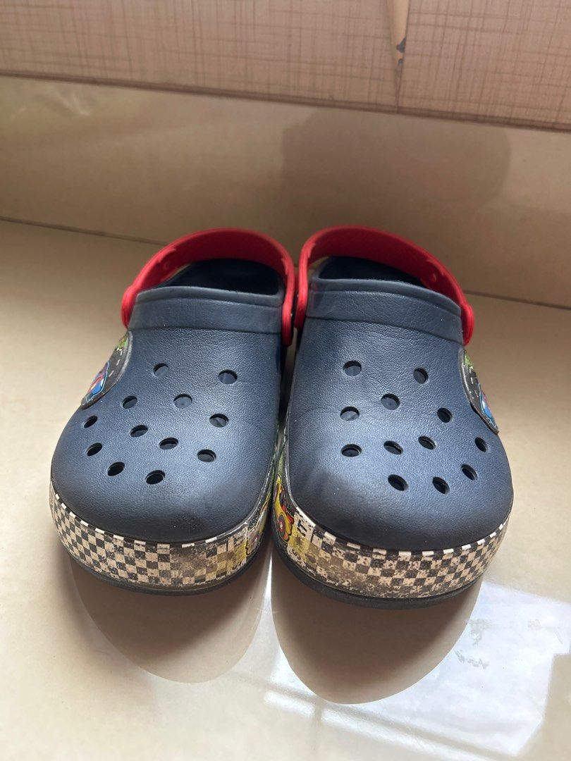 Crocs anak cowoh size J3, Bayi & Anak, Baju Anak Laki-laki, 4 hingga 7 ...
