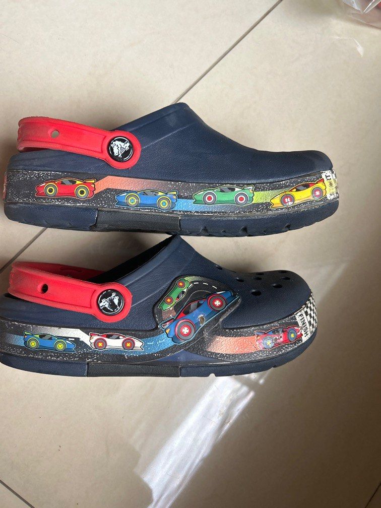 Crocs anak cowoh size J3, Bayi & Anak, Baju Anak Laki-laki, 4 hingga 7 ...