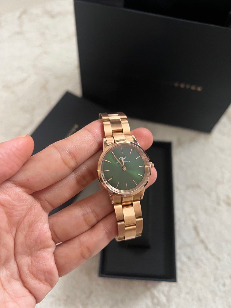 DW LINK ICONIC EMERALD, Luxury, Watches on Carousell