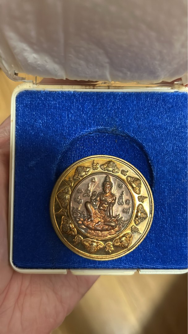 Jatukam 2550 - with Archan Choke hand yant, Hobbies & Toys, Memorabilia & Collectibles ...