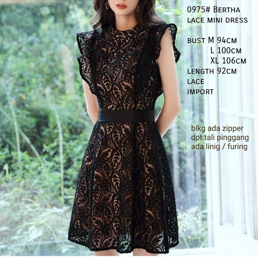 Lace mini dress ukuran L BARU, Barang Yang Dicari di Carousell