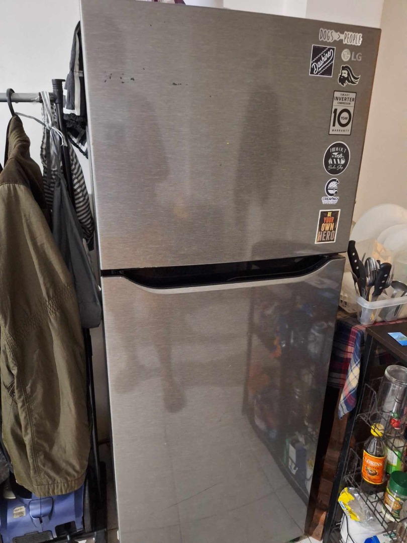 LG BRAND LG Top Freezer Two Door Refrigerator Model: GRB202SQBB ...