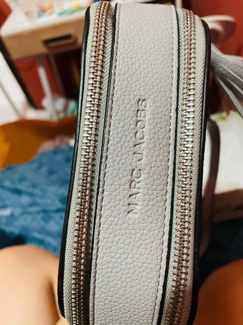 Marc Jacobs Snapshot mj, Fesyen Wanita, Tas & Dompet di Carousell