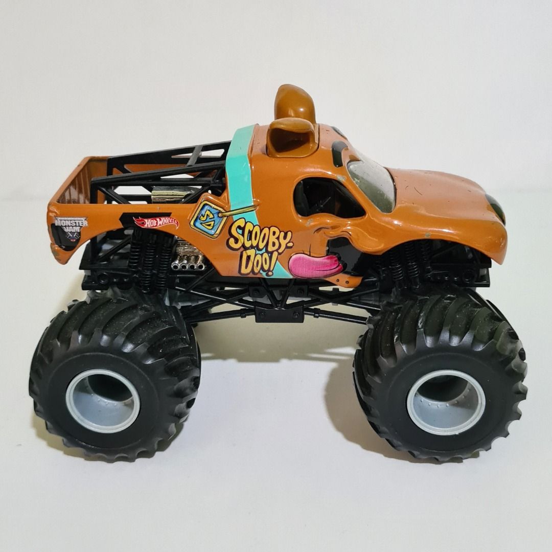 Monster Jam Scooby-Doo 1:24 scale (approx. 7 inches), Hobbies & Toys ...