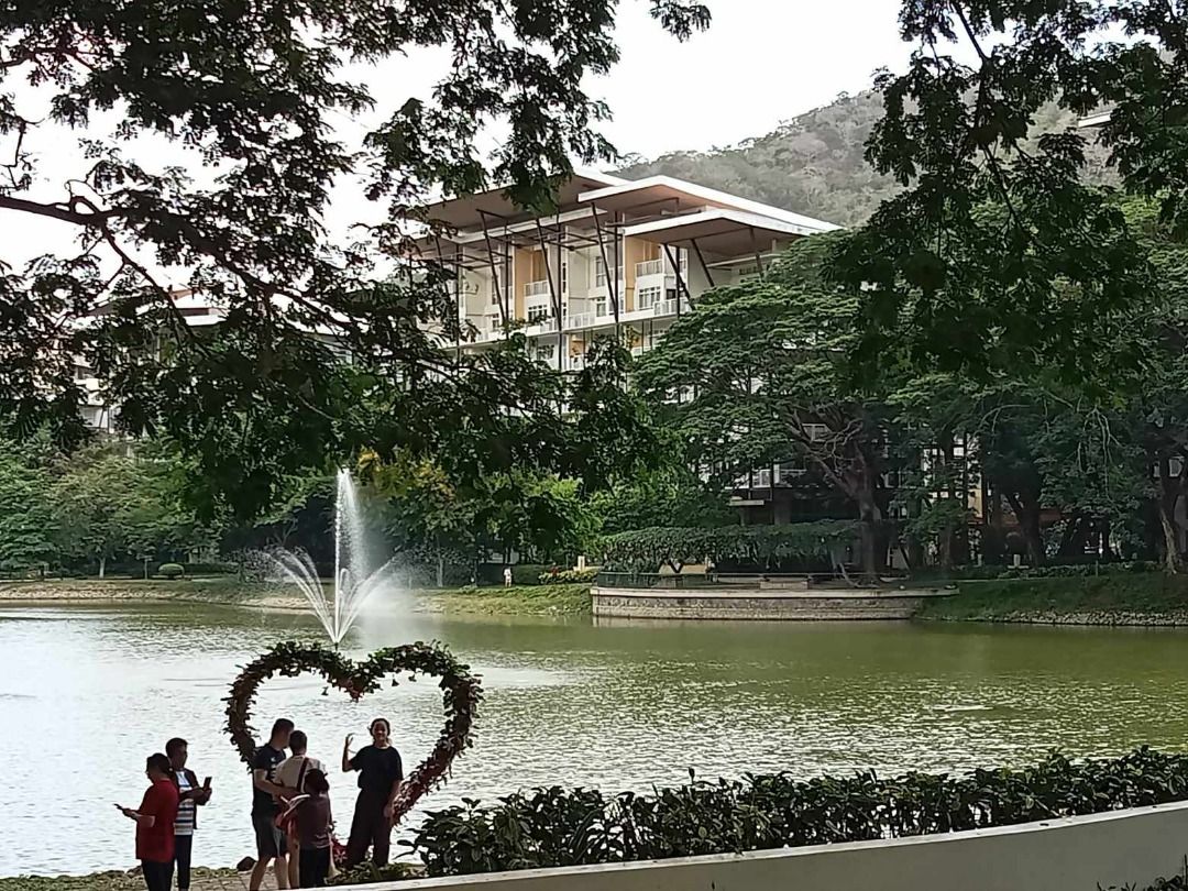 Pre-selling High-End/ Luxury 1BR CONDO UNIT! PICO TERRACES @ PICO DE ...