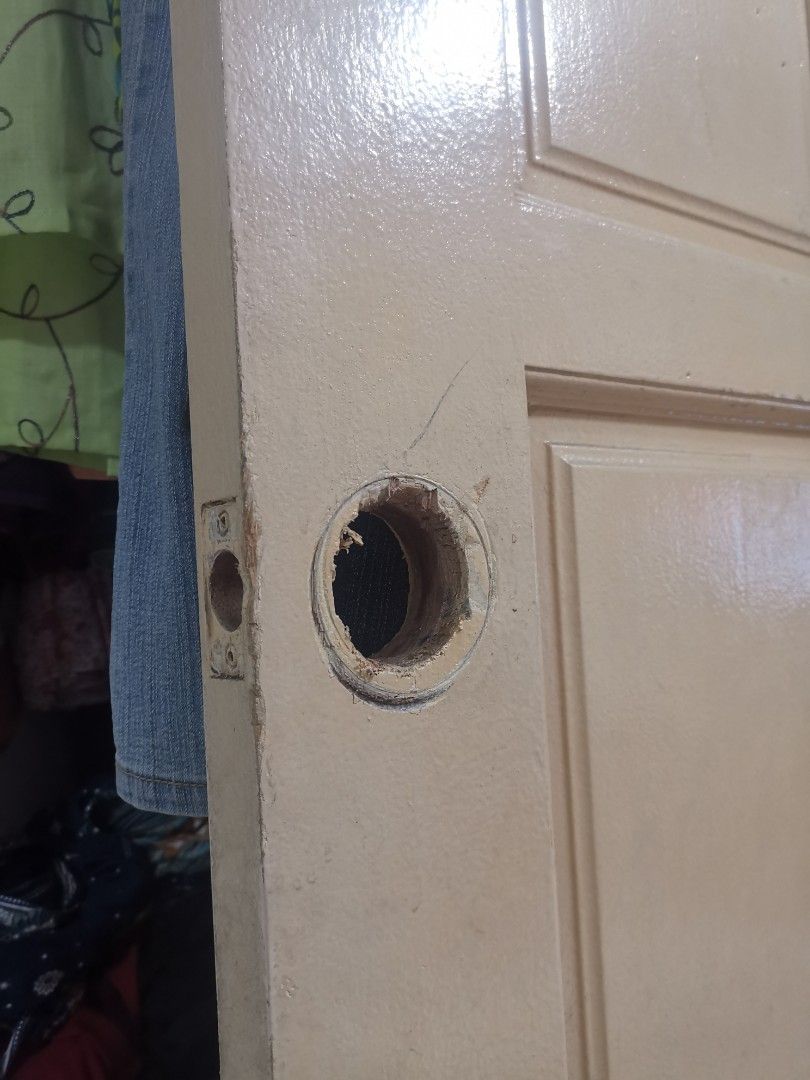 Servis buka pintu terkunci /rosak tukar tombol baru, Furniture & Home ...