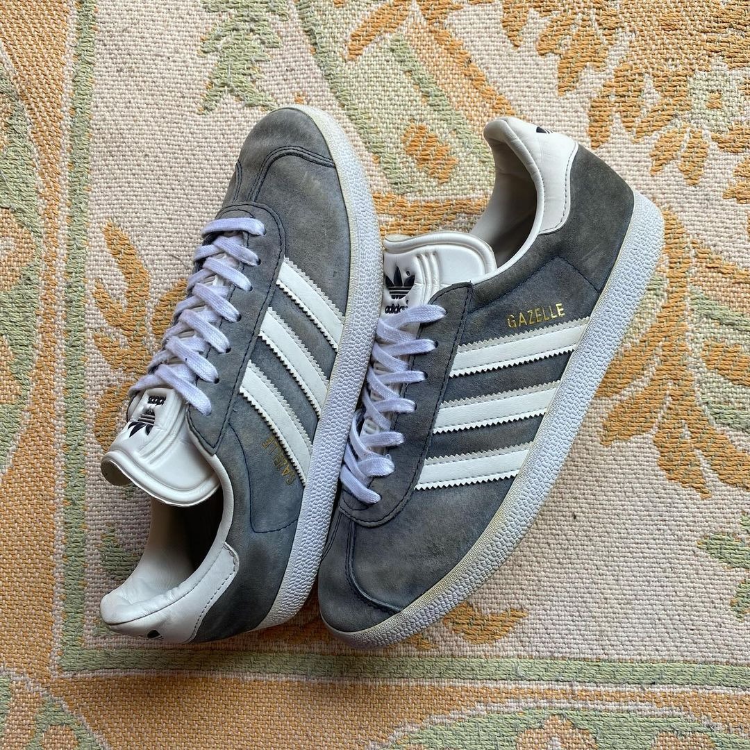 ADIDAS GAZELLE SMOKE GREY, Men's Fashion, Footwear, Sneakers on Carousell