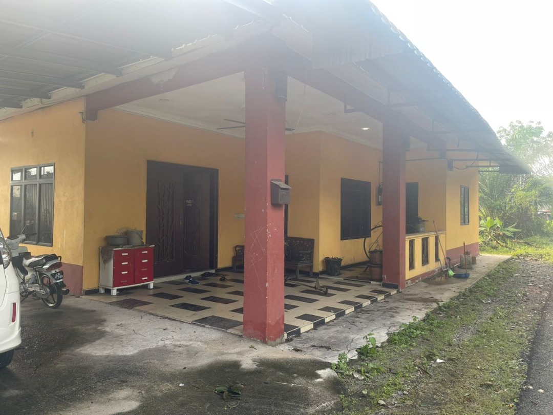 BANGLO KAMPUNG BATU 10 KEBUN BAHARU TELOK PANGLIMA GARANG, Property ...