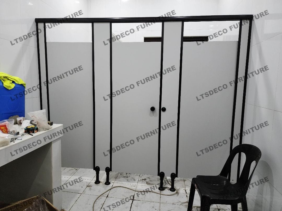 Comfort room partition / TOILET PARTITION OFFICE FURNITURE MODULAR ...