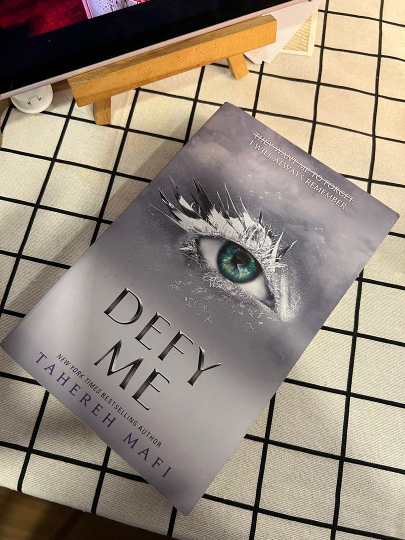 Defy Me ( Shatter Me series), Hobbies & Toys, Books & Magazines ...