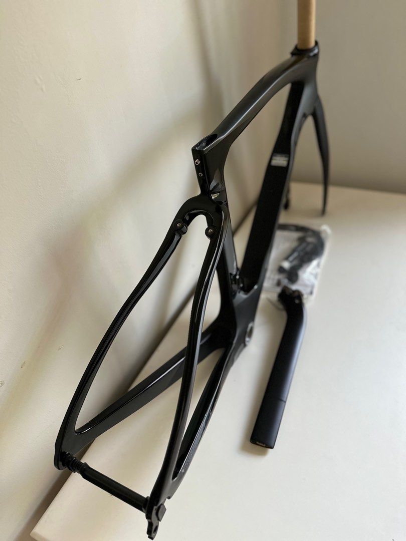Frameset Pinarello Dogma F rim brake, Olah Raga, Sepeda di Carousell