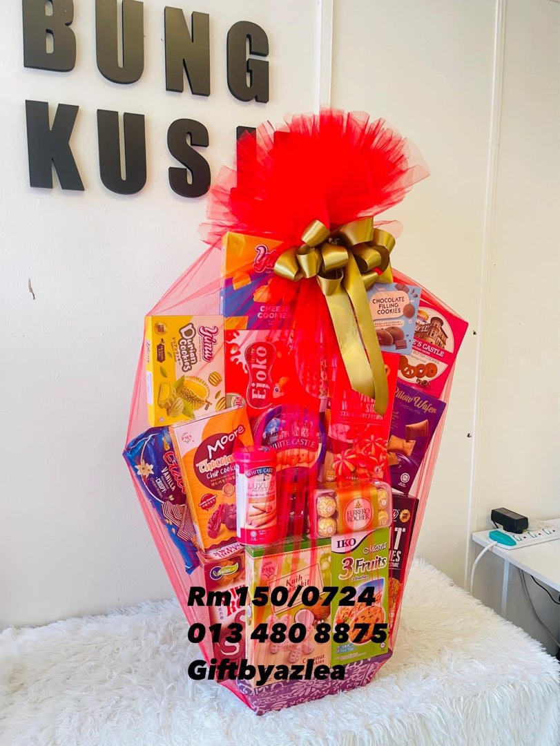 Hamper biskut dan ferrero rocher netting, Food & Drinks, Gift Baskets ...