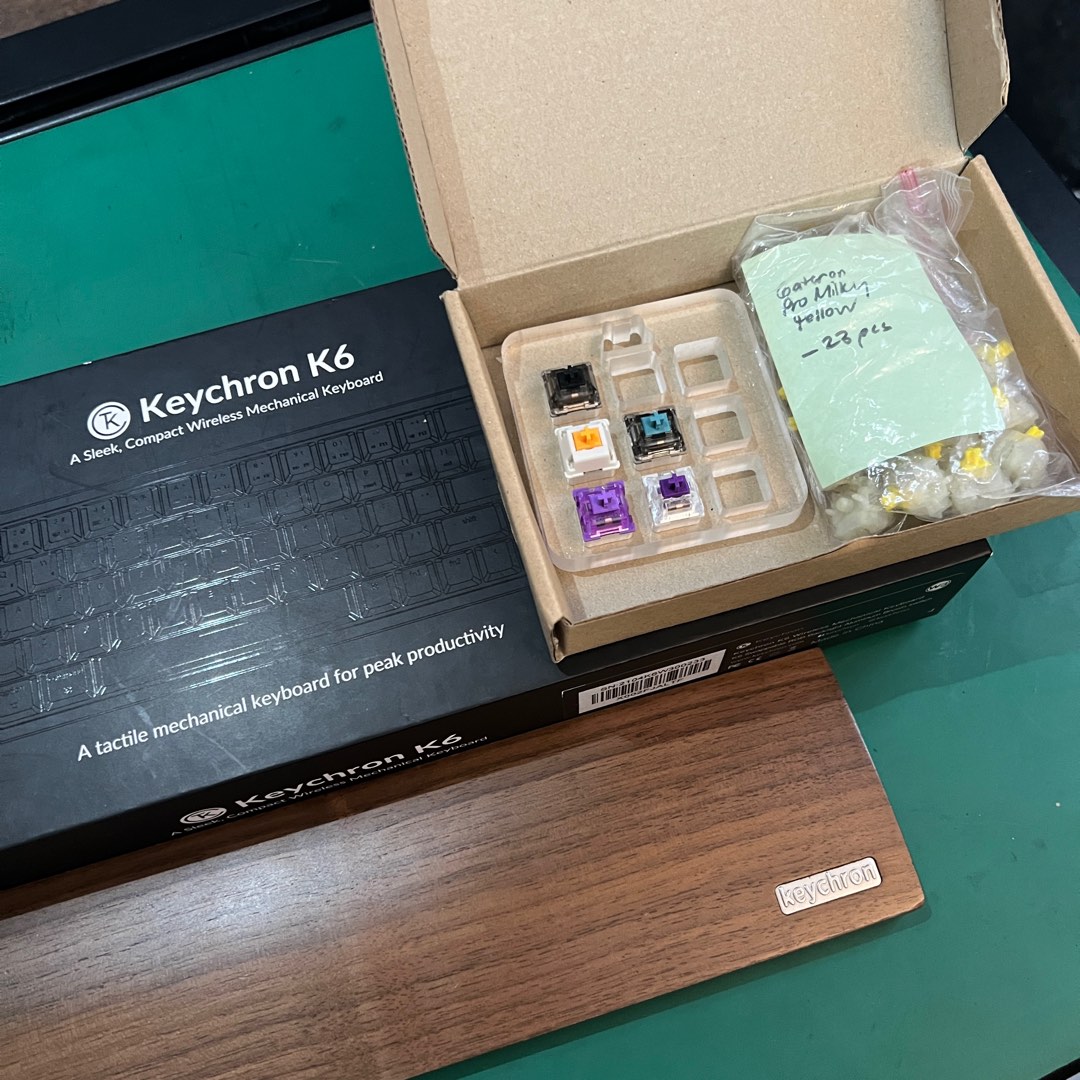 Keychron K6 Wireless Mechanical Keyboard Swappable RGB Backlight Aluminum with Gateron Pro Milky ...