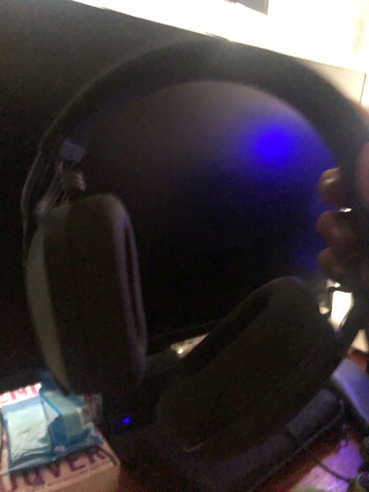 Logitech Zone Vibe 100, Audio, Headphones & Headsets on Carousell