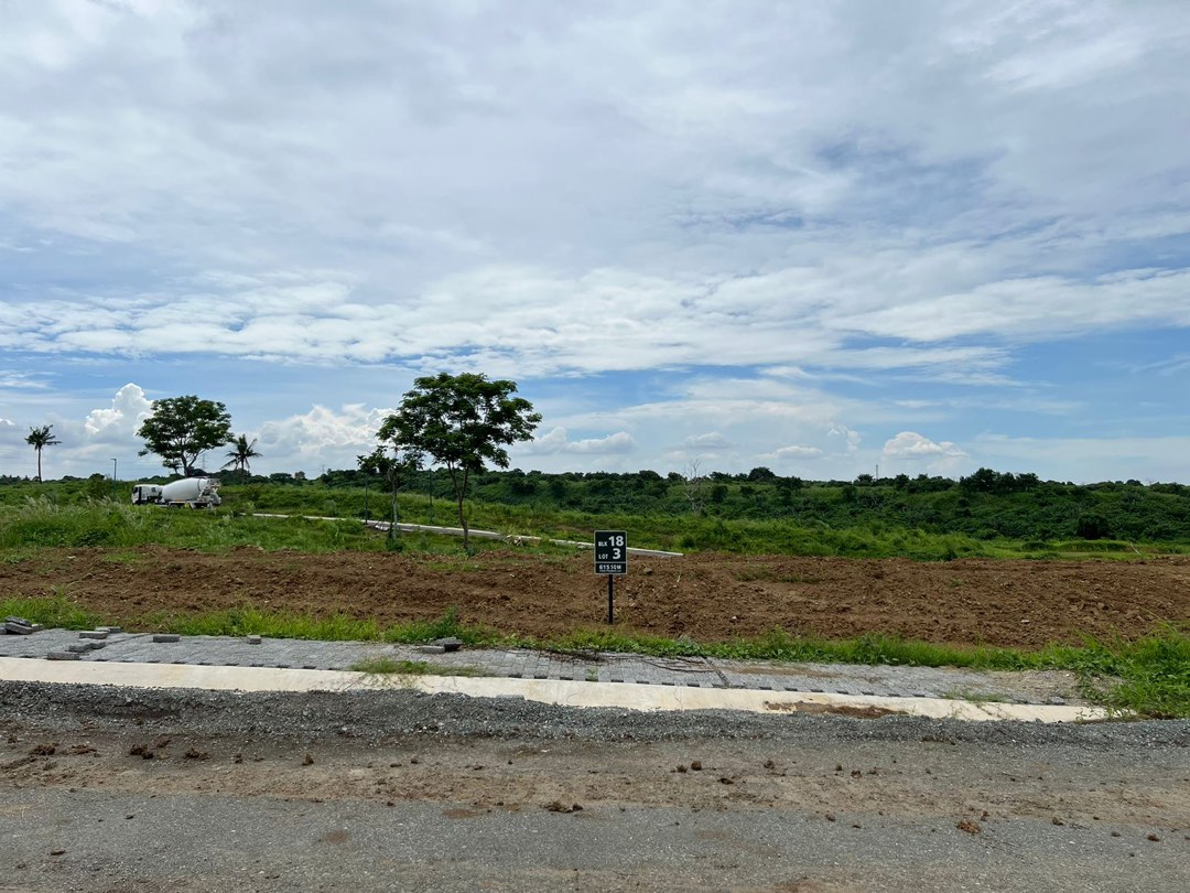 Ridgeside Lots in Lanewood Hills, Property, For Sale, Lot on Carousell