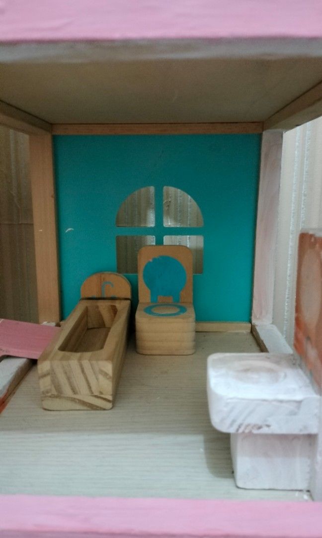 Rumah boneka kayu, Bayi & Anak, Mainan & Baby Walker di Carousell