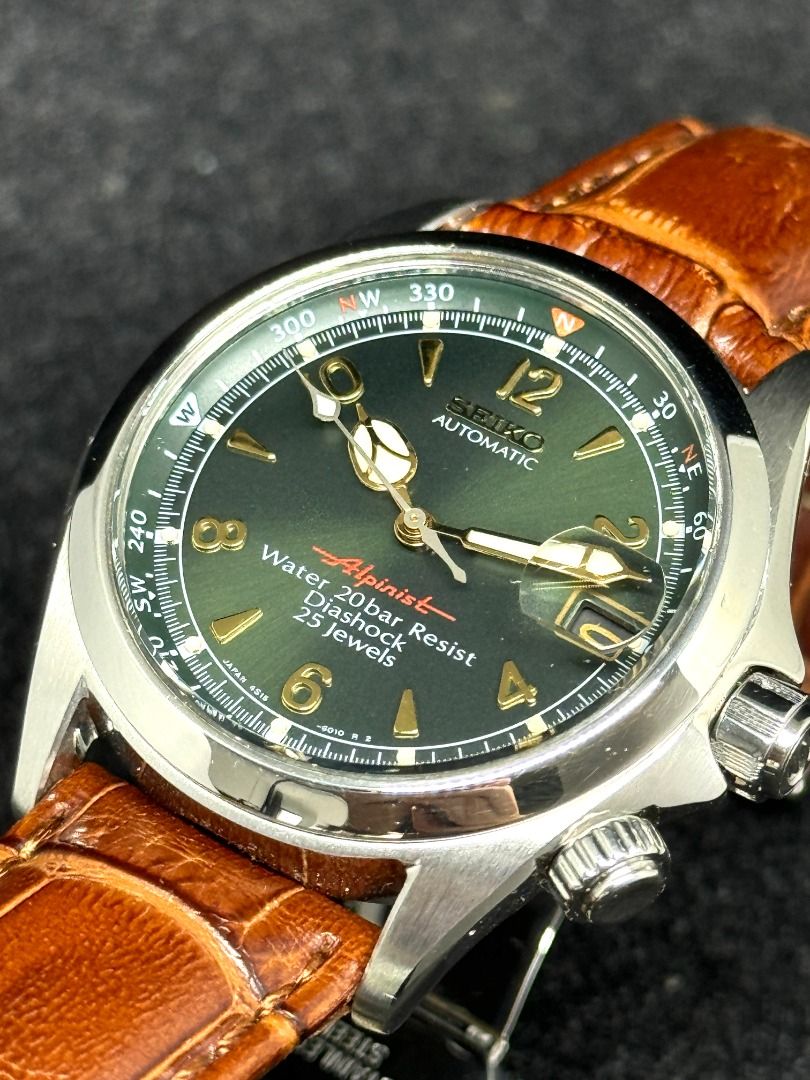 Seiko Red Alpinist SCVF009, Men's Fashion, Watches & Accessories ...