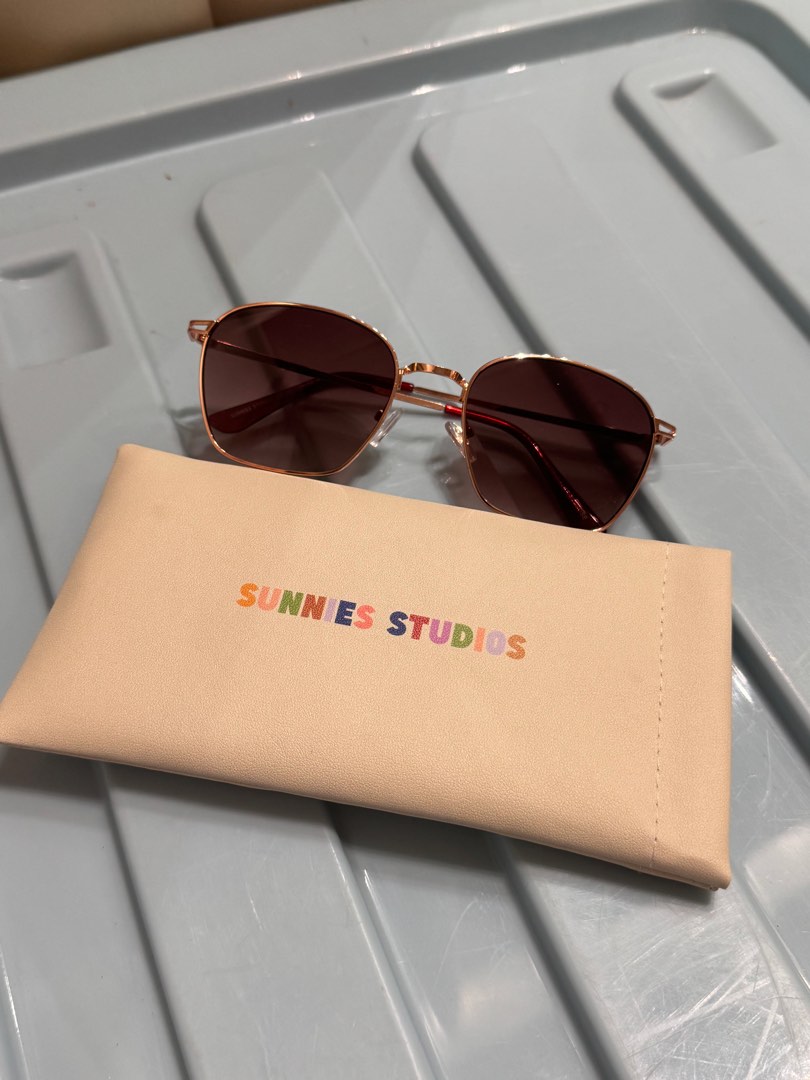 Sunnies Studios Baxter Rose, Women's Fashion, Watches & Accessories ...