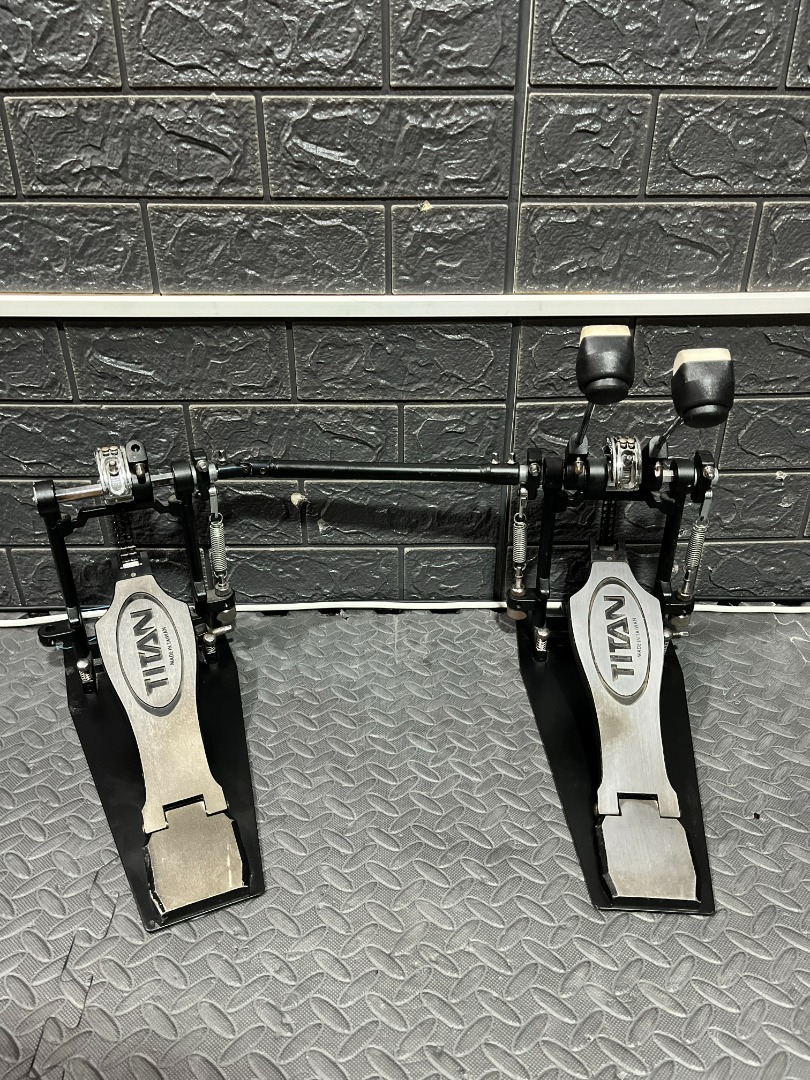 Titan Dual Chain Double Pedal drumset, Hobbies & Toys, Music & Media ...