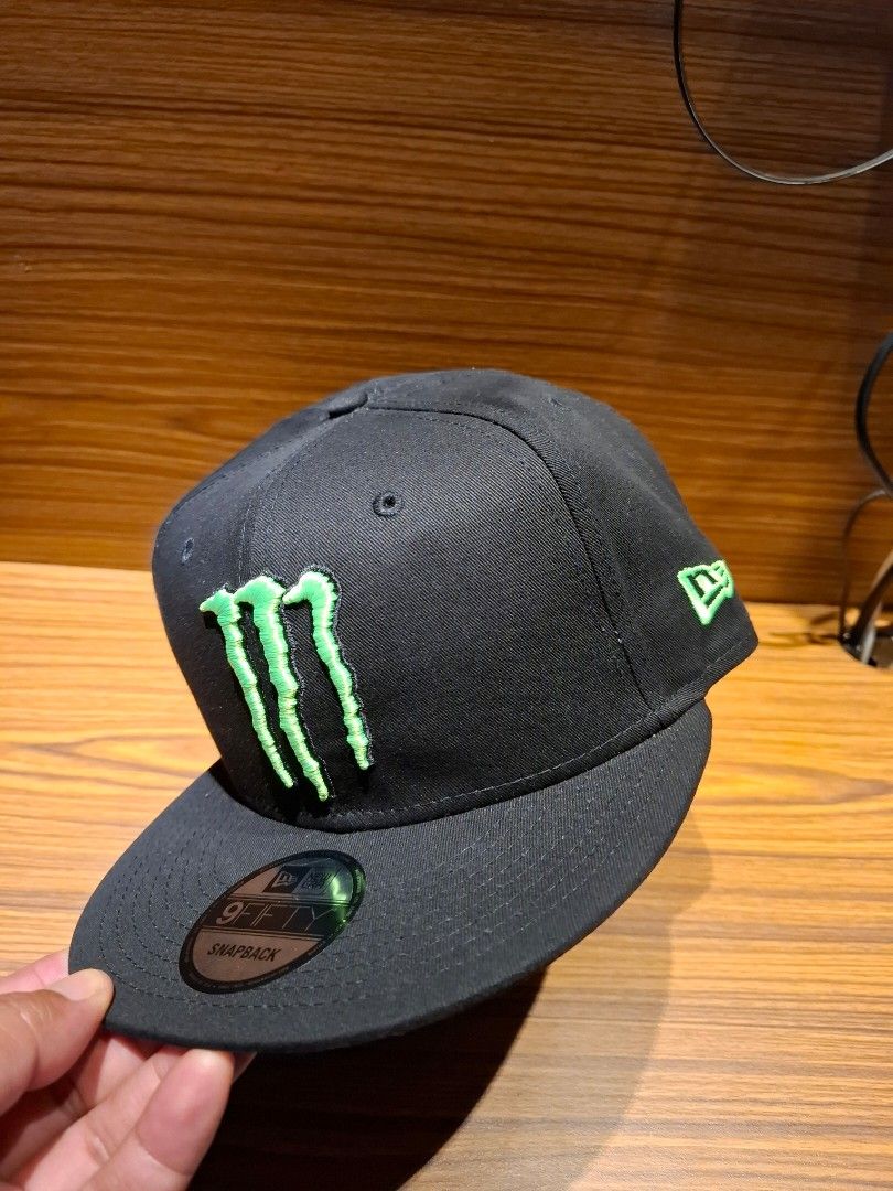 Topi New Era x Monster Energy, Fesyen Pria, Aksesoris, Topi di Carousell