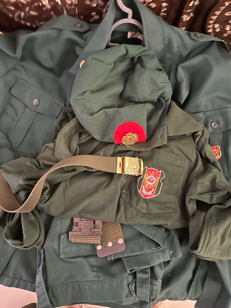 Uniform KRS full set, Men's Fashion, Coats, Jackets and Outerwear on ...