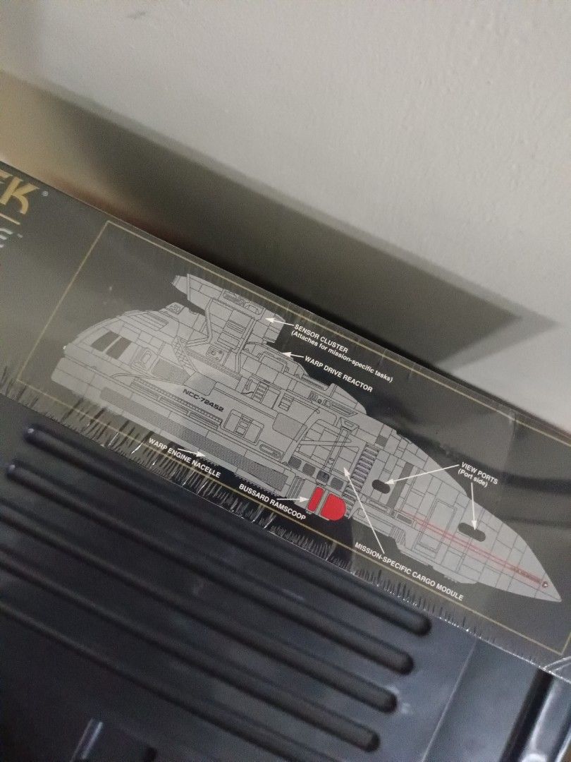 Vintage Star Trek Deep Space Nine AMT ERTL 1/72 scale model kit ...