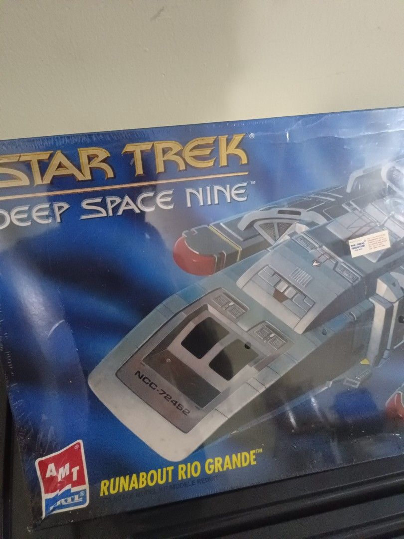 Vintage Star Trek Deep Space Nine AMT ERTL 1/72 scale model kit ...