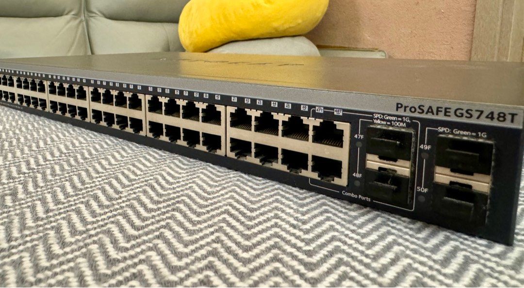 NETGEAR 智能交換機系列 48埠千兆位以太網智能交換機 帶2個專用SFP埠 48-Port Gigabit Ethernet Smart ...