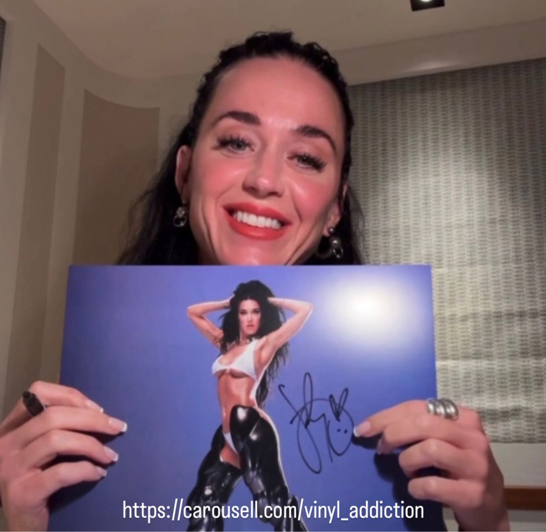 [預售] Katy Perry 2024全新 Signed silver vinyl 簽名銀膠 黑膠 LP, 預購 - Carousell