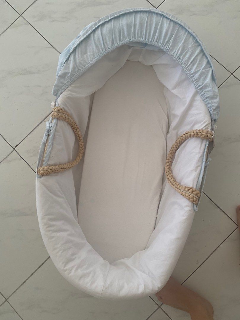 Box baby moses mothercare, box rotan, Bayi & Anak, Ranjang Bayi di ...