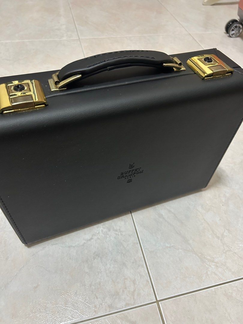Buffet Crampon Bb Clarinet Case, Hobbies & Toys, Music & Media, Musical ...
