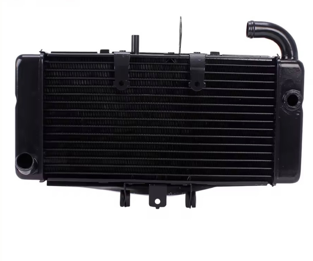 CB400 RADIATOR, Motorcycles, Motorcycle Accessories on Carousell