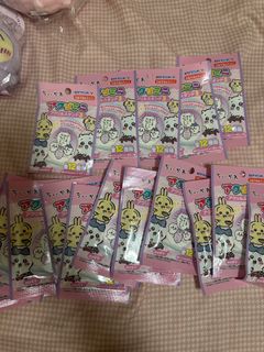 Chiikawa手動扇 Chiikawa 官方應援扇 Chiikawa Hand Fan, 興趣及遊戲, 玩具 & 遊戲類 - Carousell