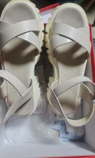 CLN chunky sandals, Women's Fashion, Footwear, Flats & Sandals on Carousell