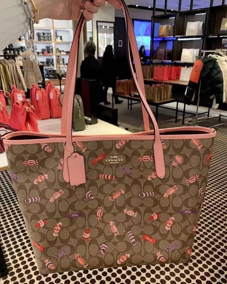 COACH CITY TOTE CANDY, Women's Fashion, Bags & Wallets, Tote Bags on ...