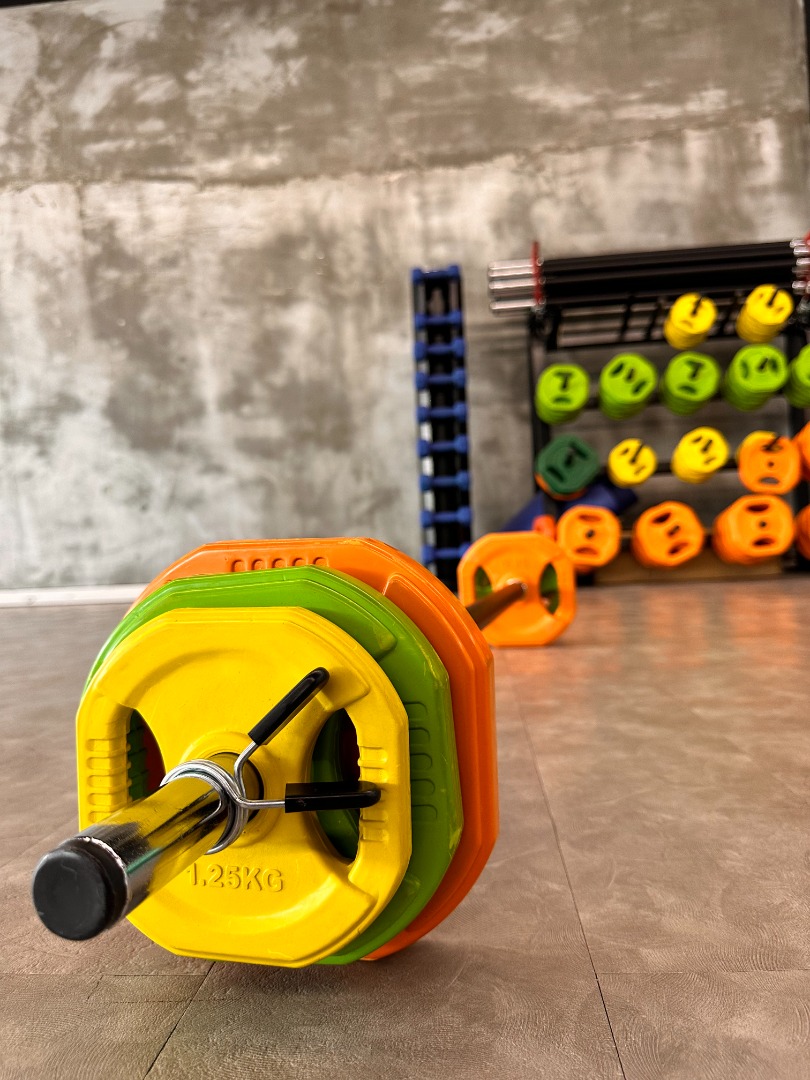 Colourful Pump Barbell 20kg Ready Stock, Sports Equipment, Other Sports ...